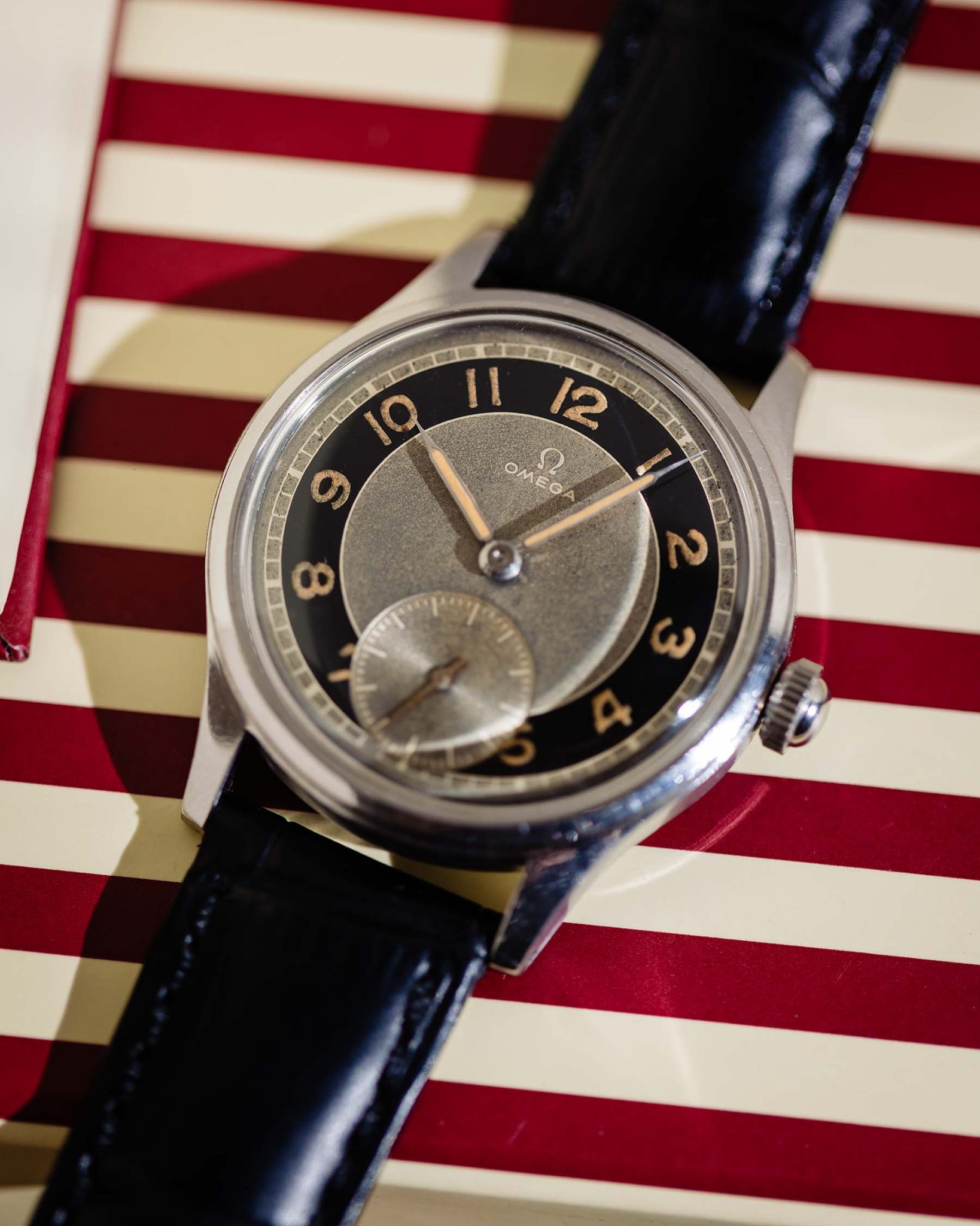 Omega Suveran ref# 2400-7 Caliber 30T2 circa 1945