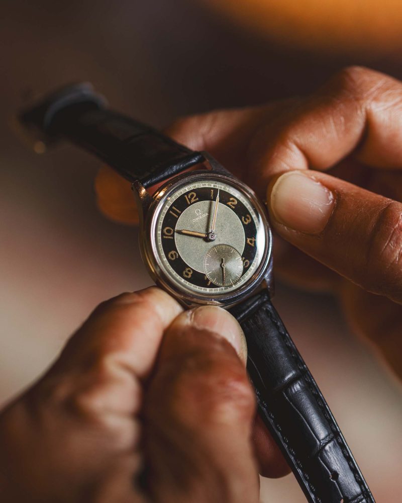 Omega Suveran ref# 2400-7 Caliber 30T2 circa 1945