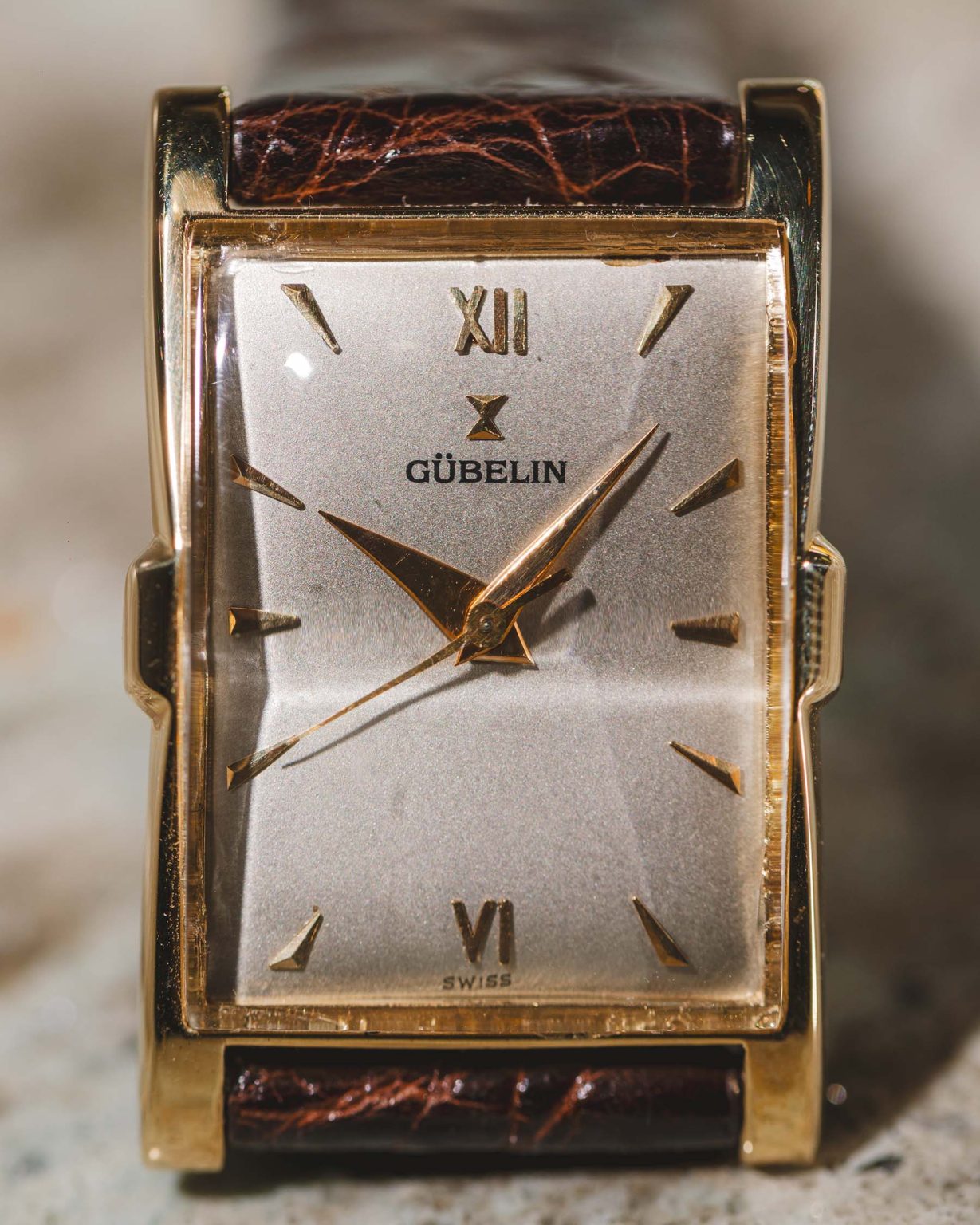 Gubelin 18K YG Oversized Hourglass 1950’s